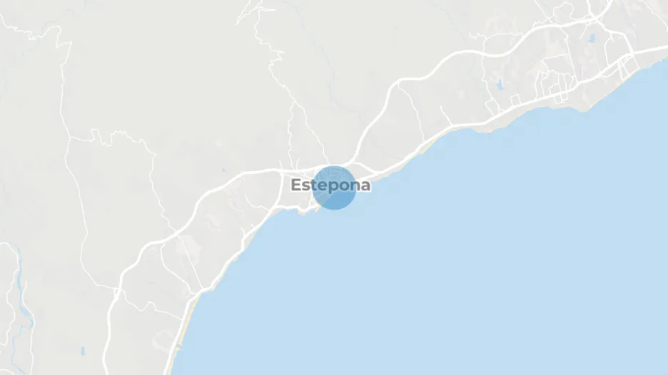 Hotel in Estepona Old Town | 11BR, 12BA, 450m², 118m² plot, €3.3M