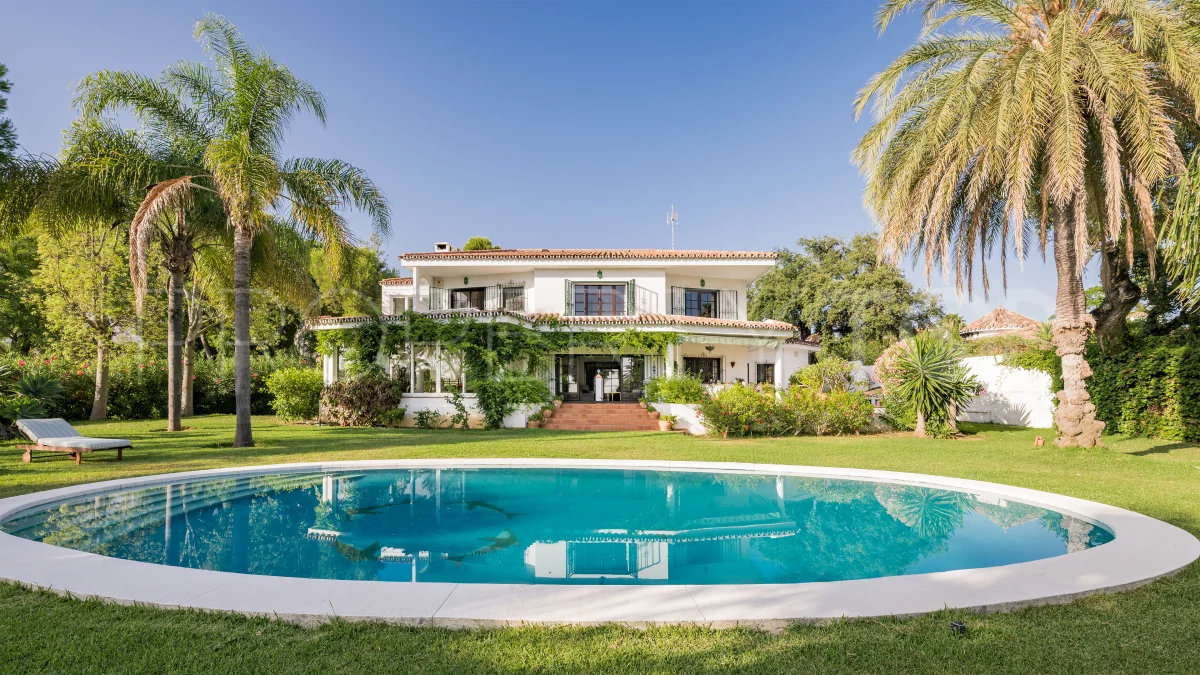 Villa en Marbella Golden Mile | 4DR, 4BA, 431m², 3.350m² parcela, €3,9M
