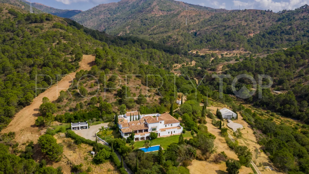 Villa en El Velerin | 10DR, 10BA, 1.317m², 600.045m² parcela, €7,5M