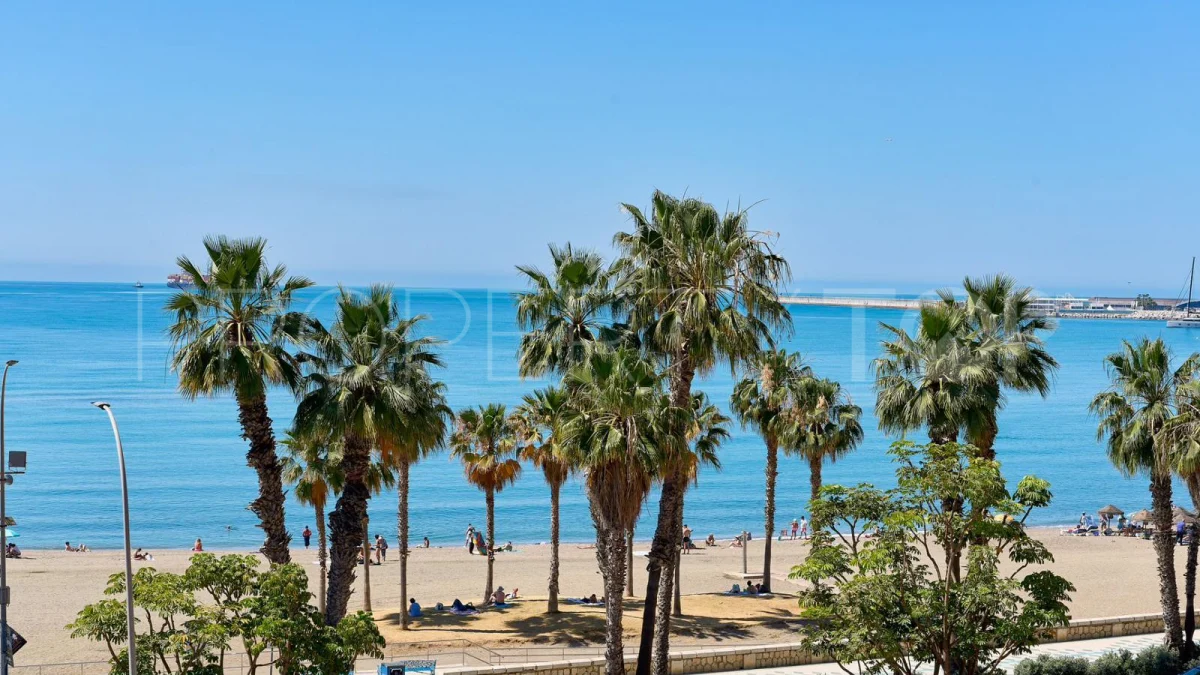 Gated community penthouses for sale in La Malagueta - La Caleta, Malaga
