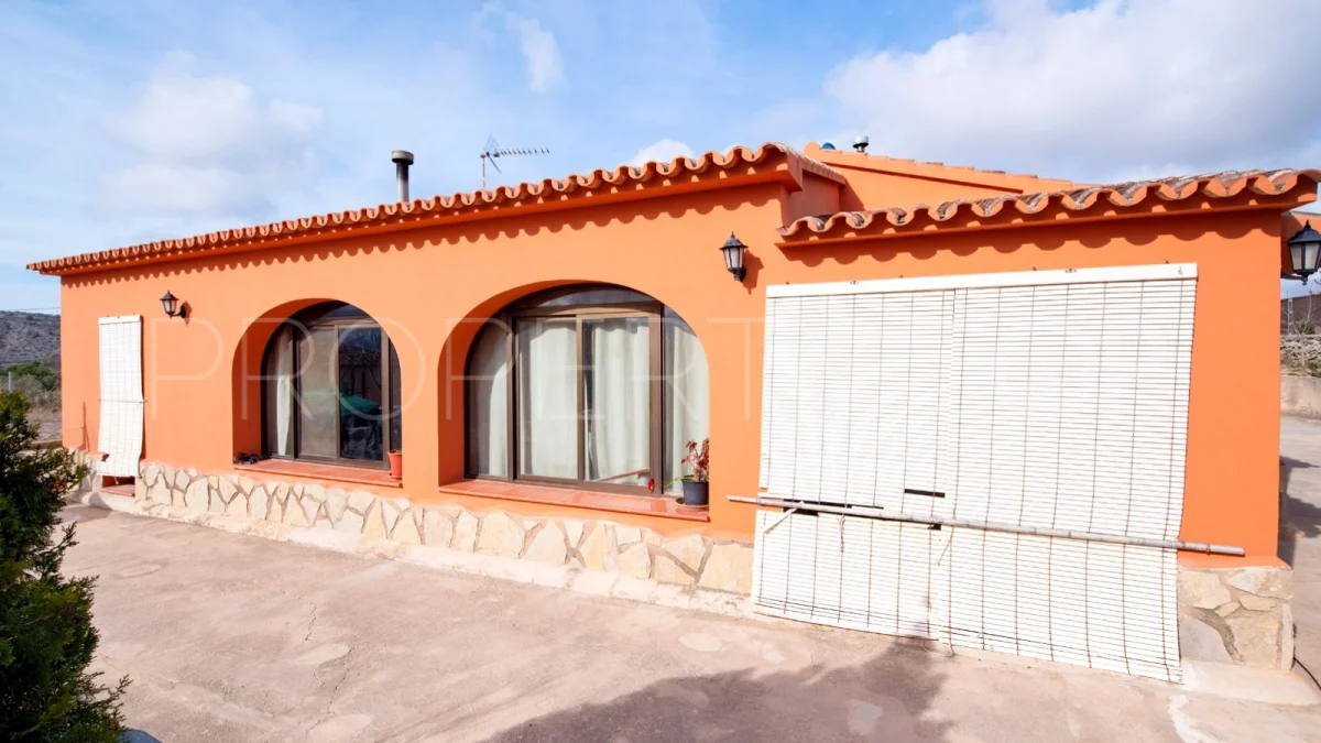 Finca en Benissa | 5DR, 2BA, 222m², 2.428m² parcela, €525k