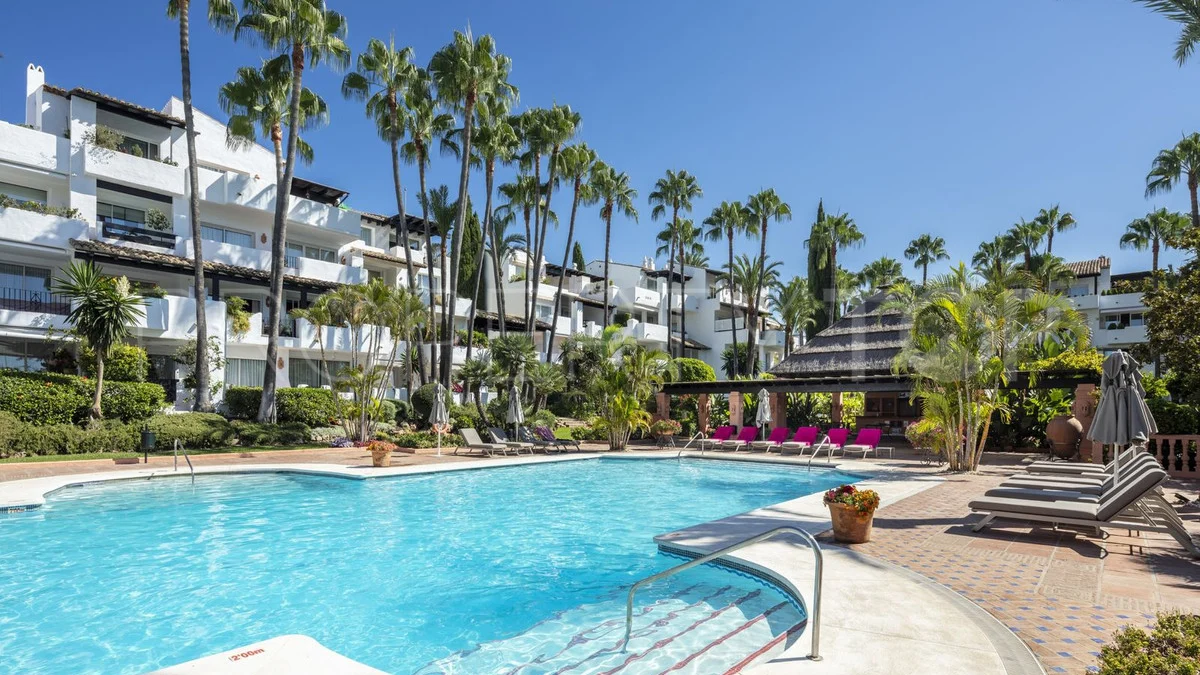 Apartamento Planta Baja en Marbella Golden Mile | 3DR, 3BA, 118m², €3,5M