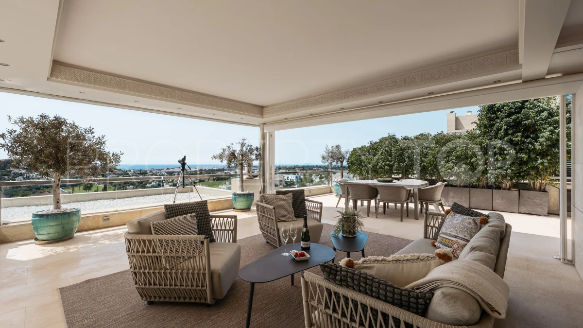 Frontline beach property for sale in Los Arrayanes, Nueva Andalucia