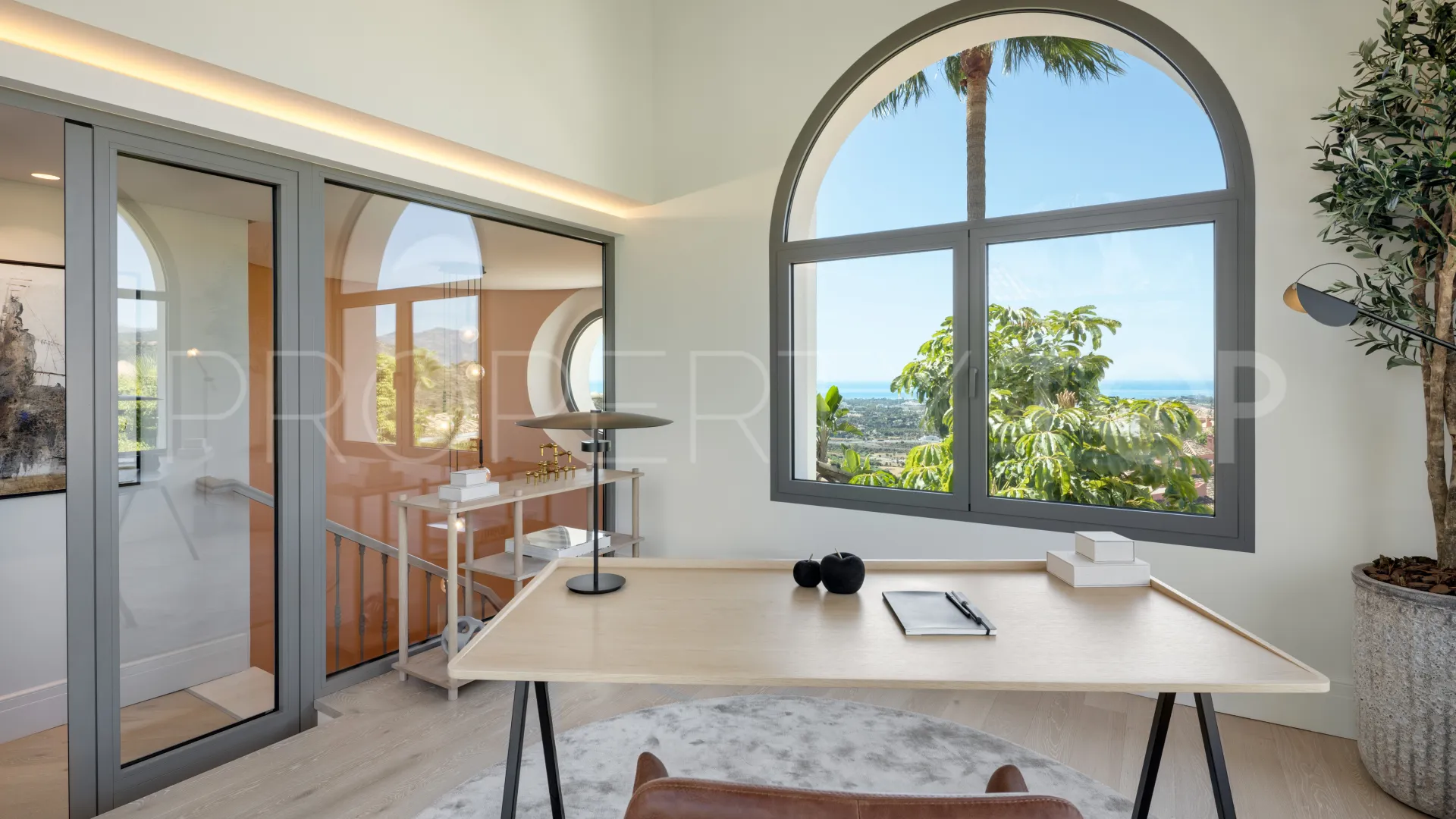 Villa en Monte Halcones | 7DR, 7BA, 860m², 2.058m² parcela, €10,8M