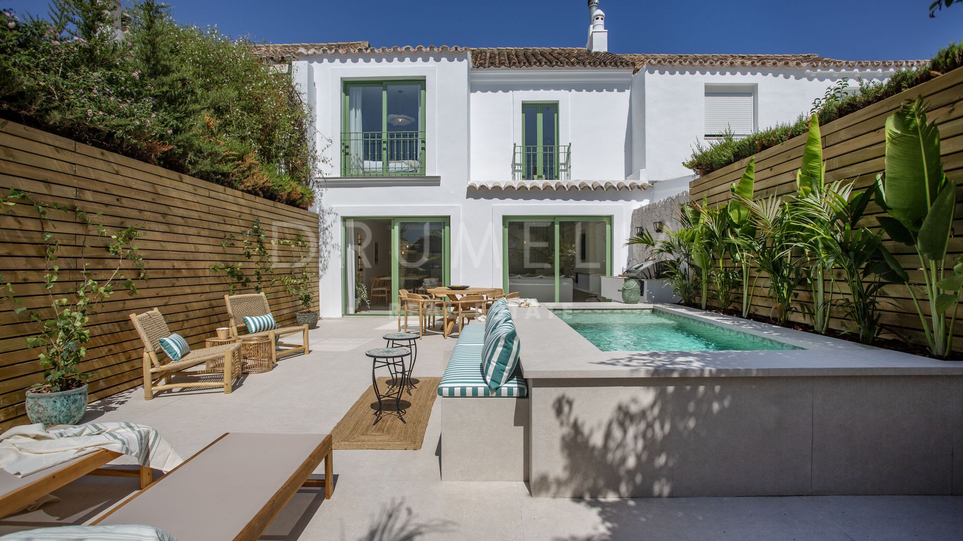 Charming renovated beachside modern townhouse with private pool in San ...
