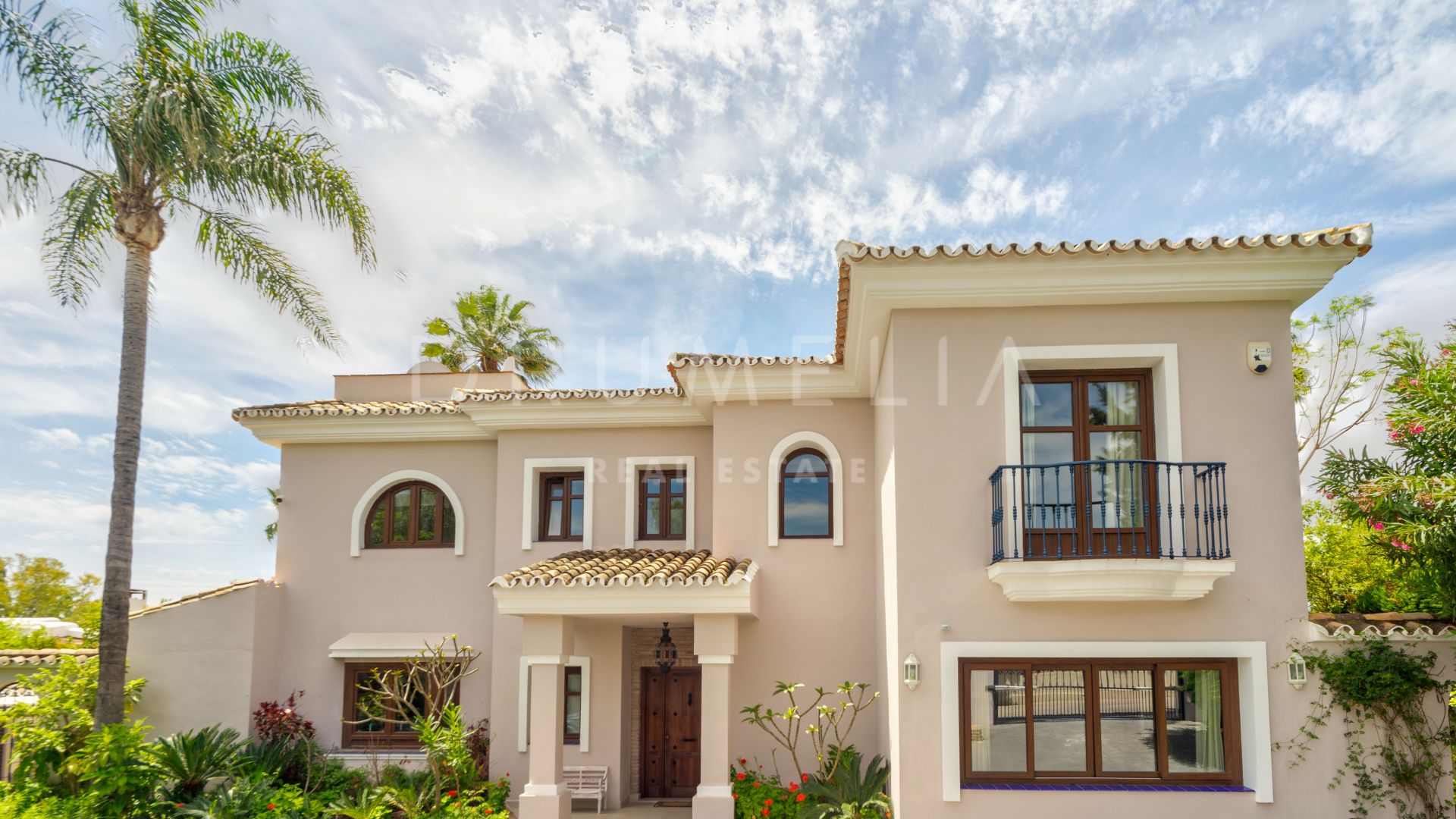 Renovated elegant family villa in beautiful Guadalmina Alta, San Pedro ...
