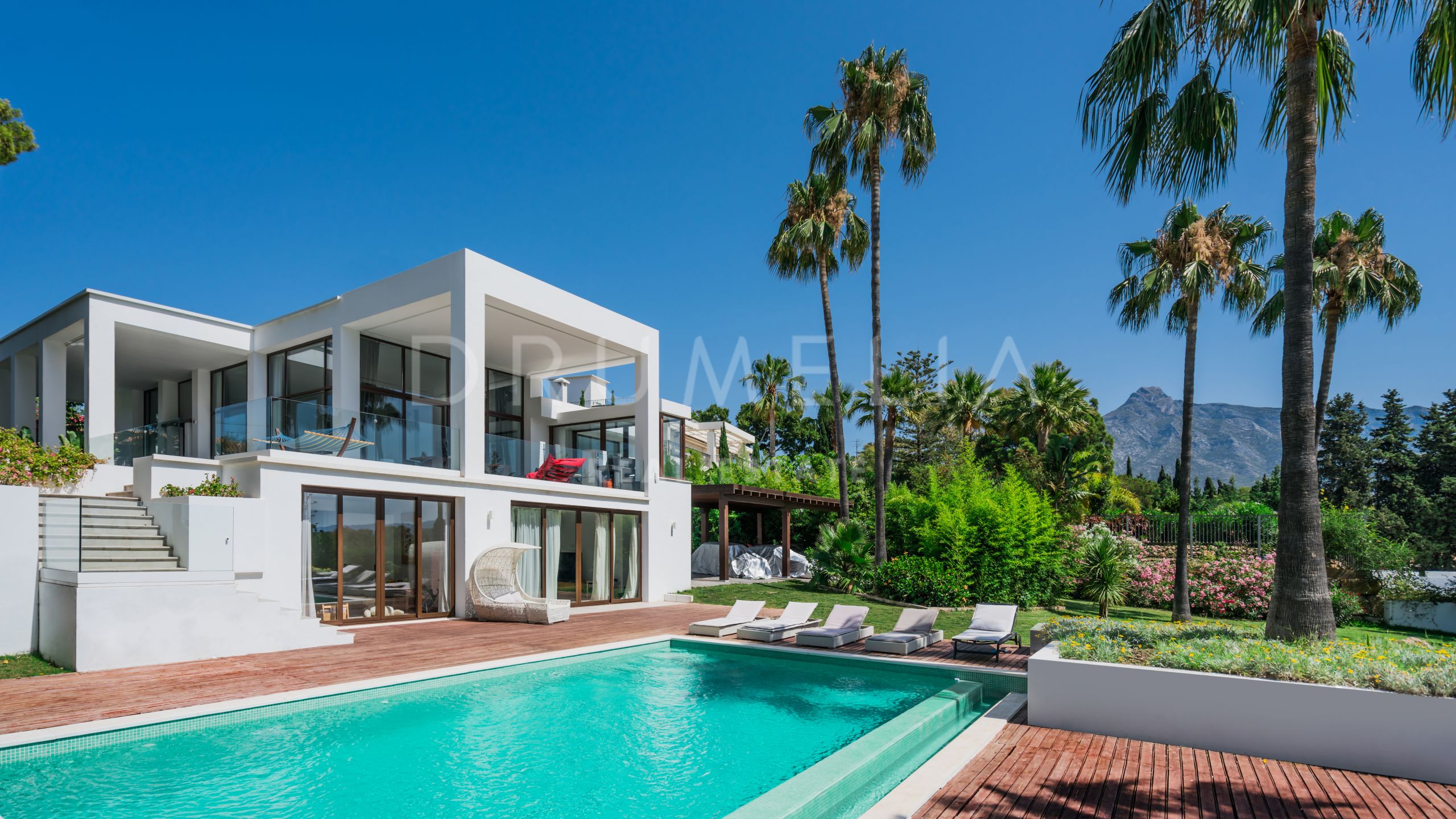 Impressive Contemporary Style Luxury House, Rio Verde, Marbella Golden Mile