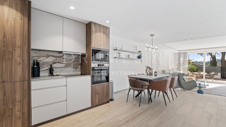 Modern Hus till salu i Marbella (Hela)