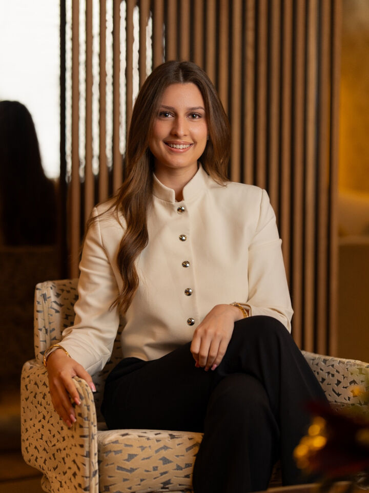 Nikol Kaloferova | Młodszy Doradca ds. Nieruchomości | Drumelia Real Estate