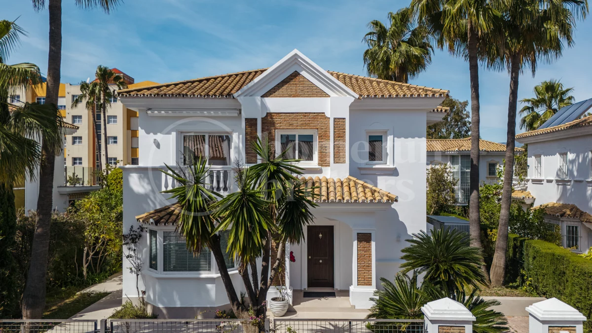 Villa Beatriz 鈥?Refined Mediterranean Living in Monte Biarritz Estepona