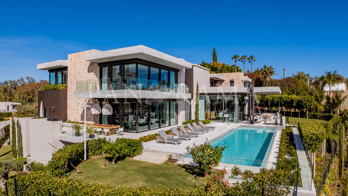 Villa for sale in The Hills, Benahavis - €19,850,000 - Panorama