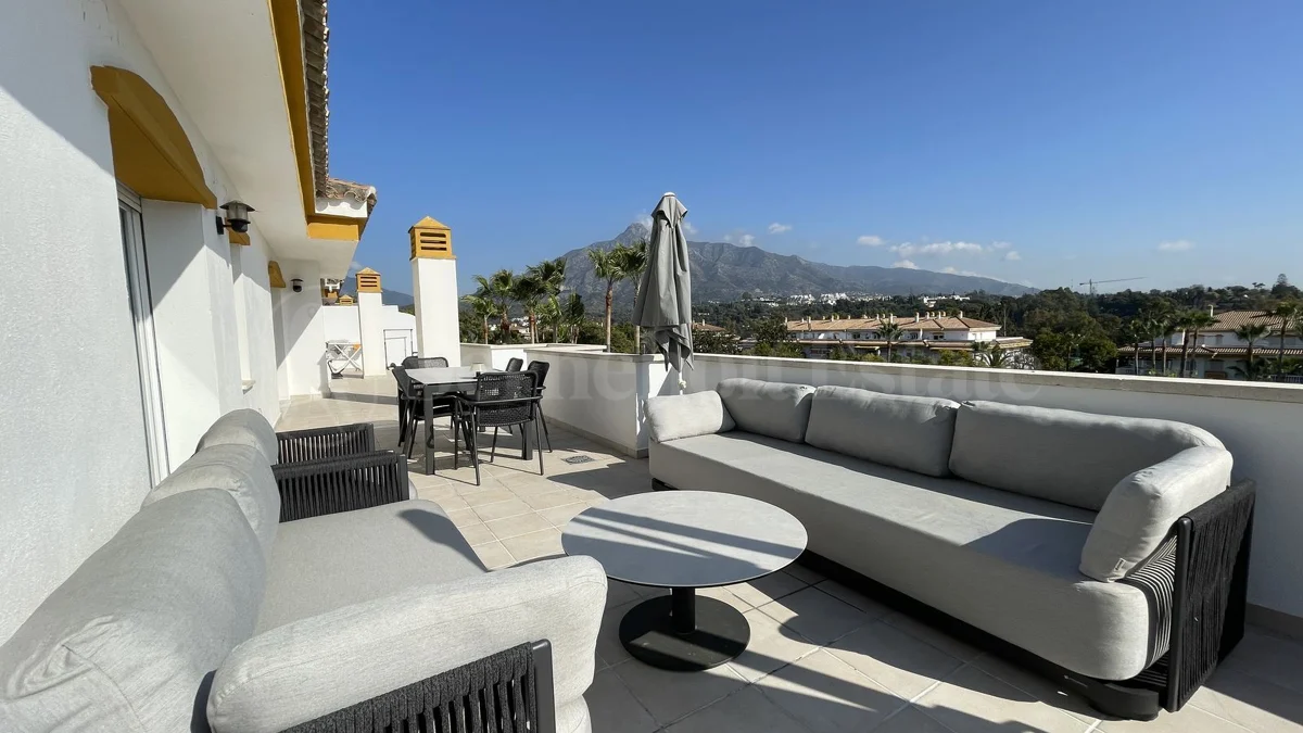 Apartments for sale in La Dama de Noche, Nueva Andalucia