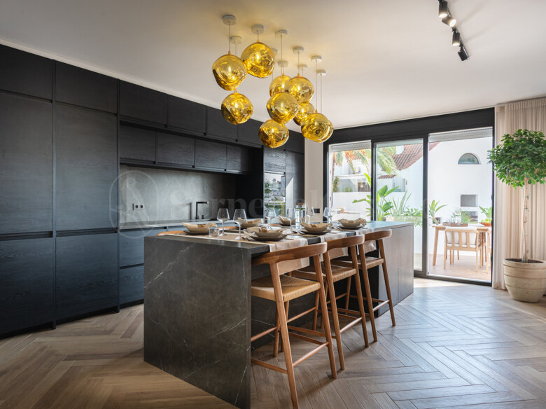 Duplex Penthouse for sale in Los Naranjos de Marbella, Nueva Andalucia ...