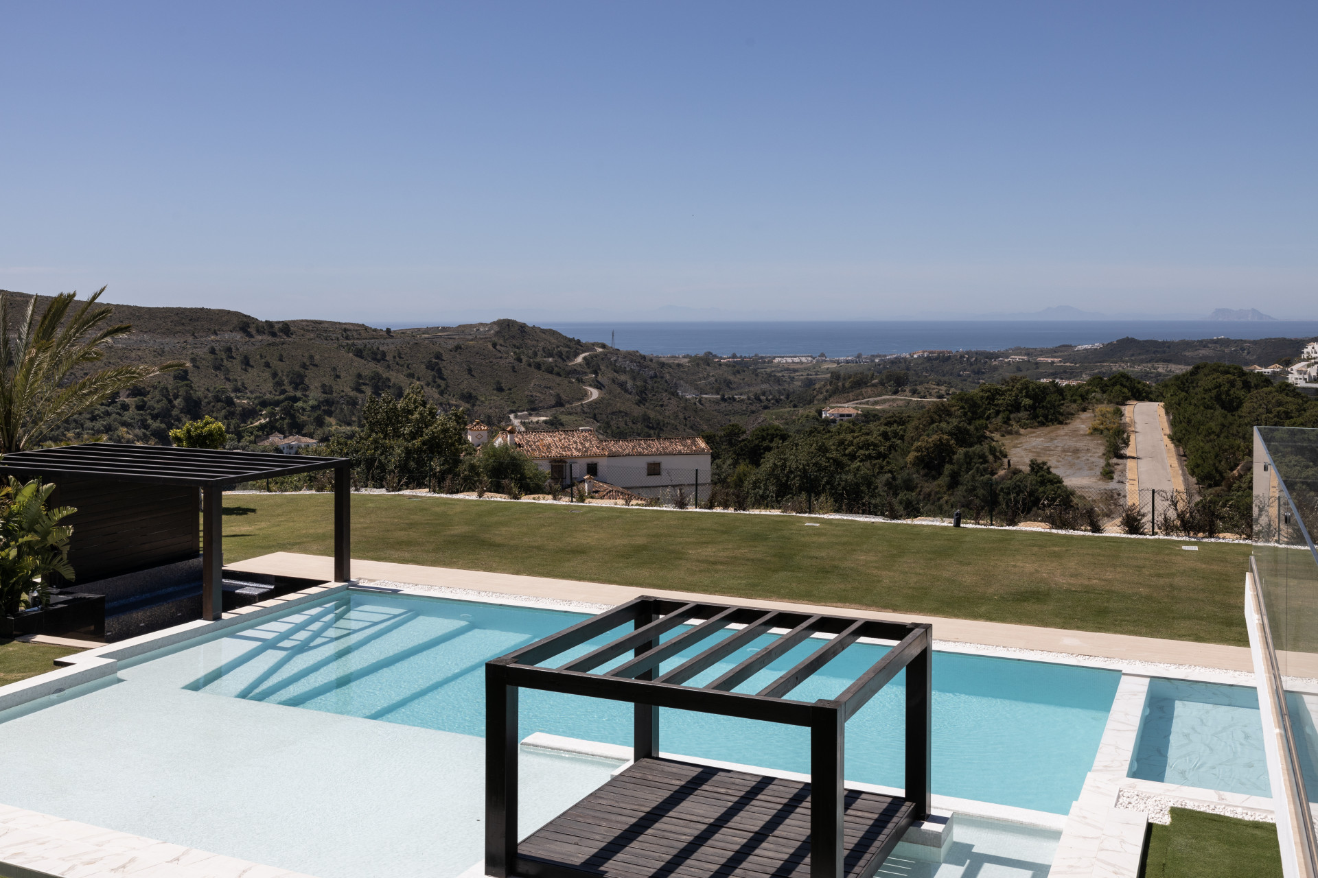 Award winning designer jacuzzi Drop now in Spain - SpainForSale.com