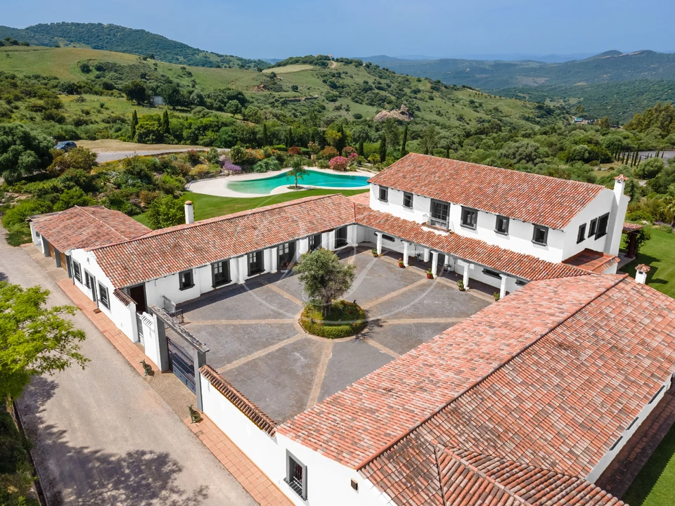 Spectacular Hunting Estate, Granada | Villas & Fincas