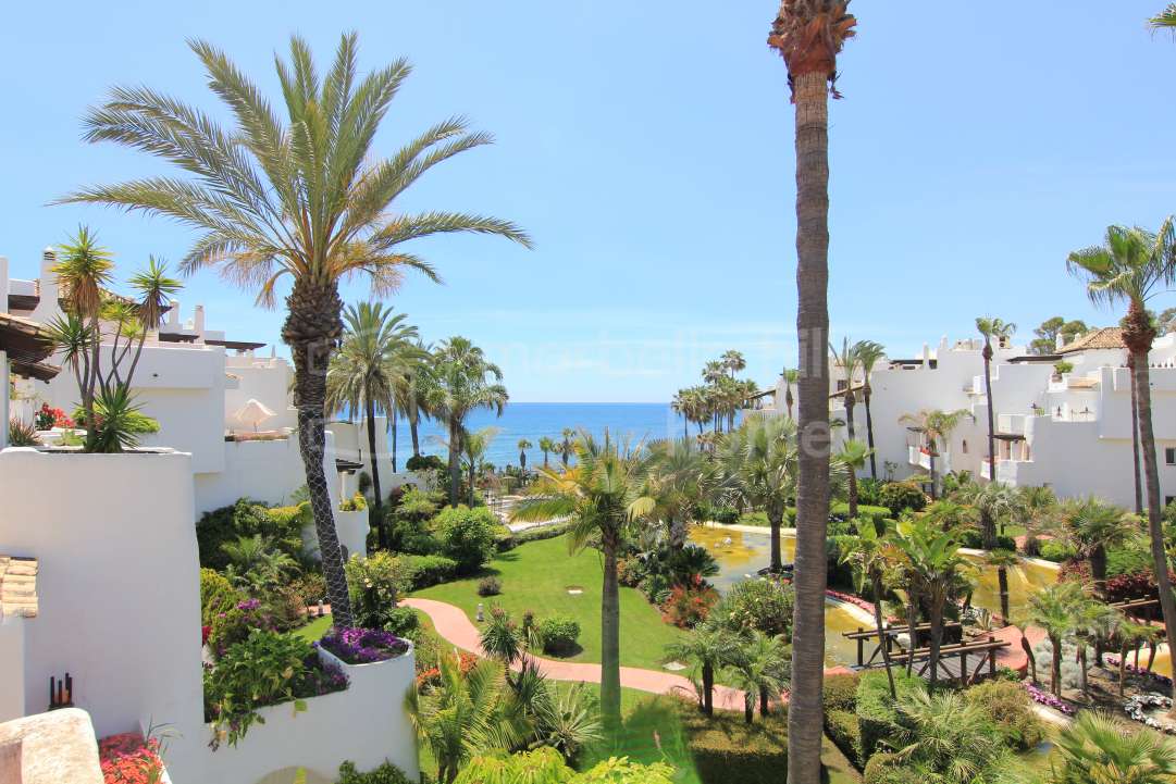 Beachfront properties for sale in Marbella
