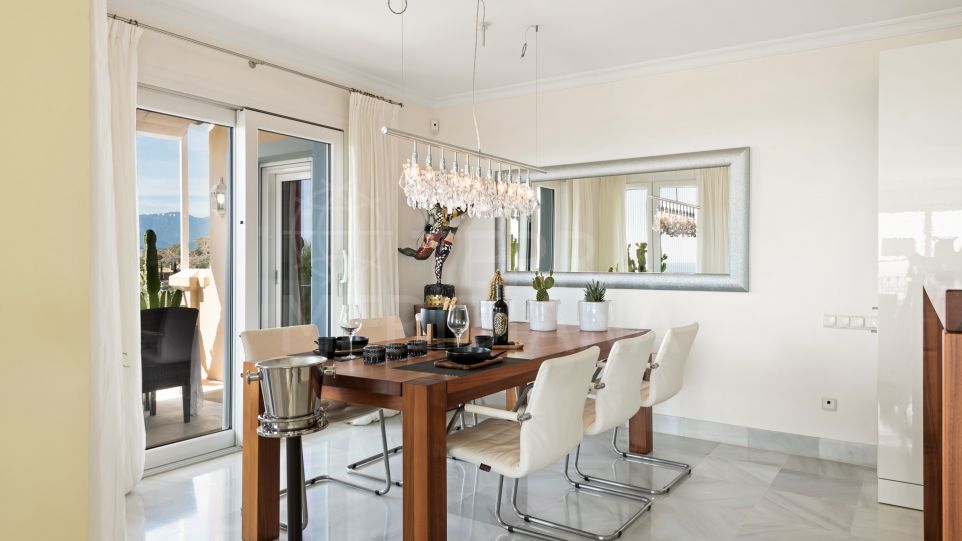 Penthouses for sale in Benahavis